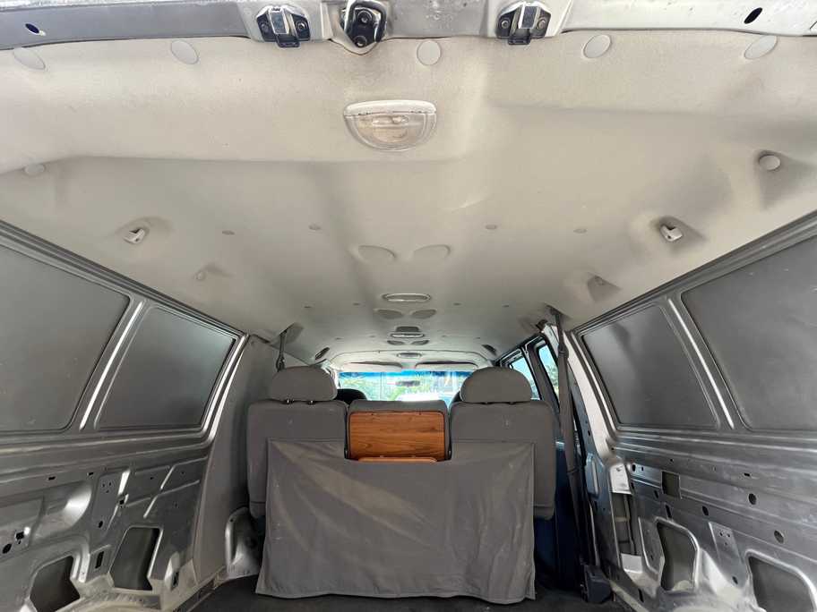 2003 Ford E-Series Coast Corvette